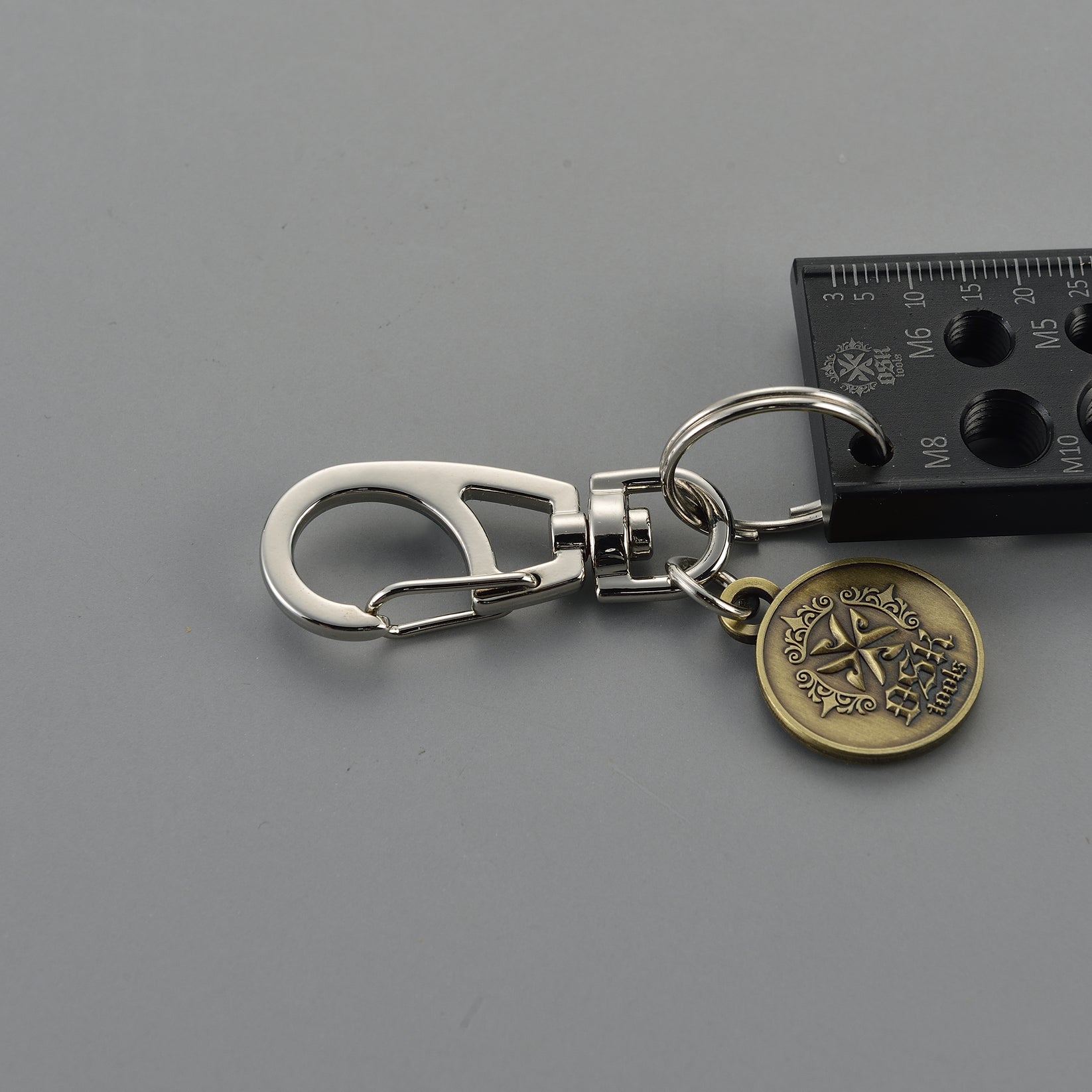 Simple Fastener Gauge Metric Keychain – OSK Tools Inc.